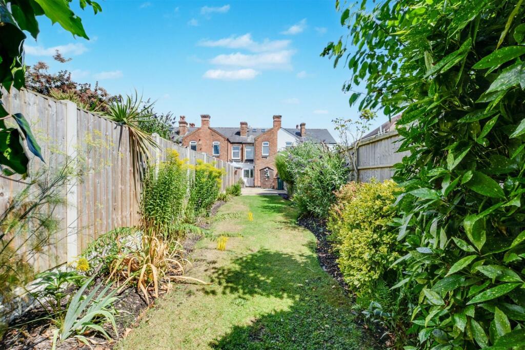 2 bedroom terraced house for sale in London Road, Shardlow, DE72