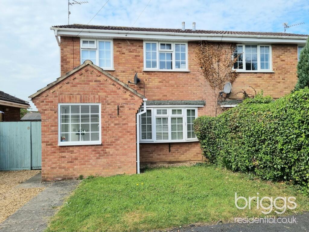 3 bedroom semi-detached house for sale in Beech Close, Market Deeping, PE6