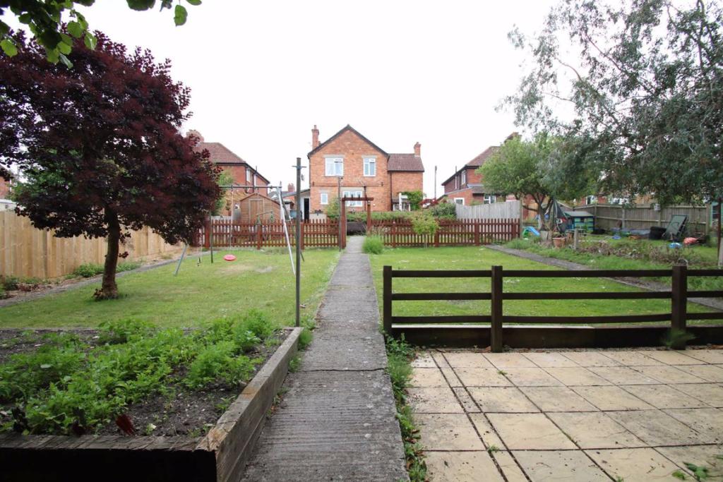 3 Bedroom Detached House For Sale In Leigh Road Westbury Wiltshire