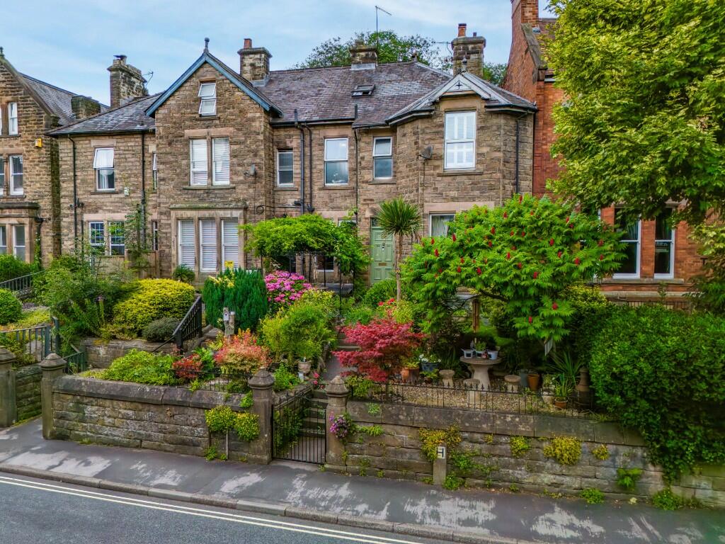 4 bedroom terraced house for sale in Dale Road, Matlock, Derbyshire, DE4