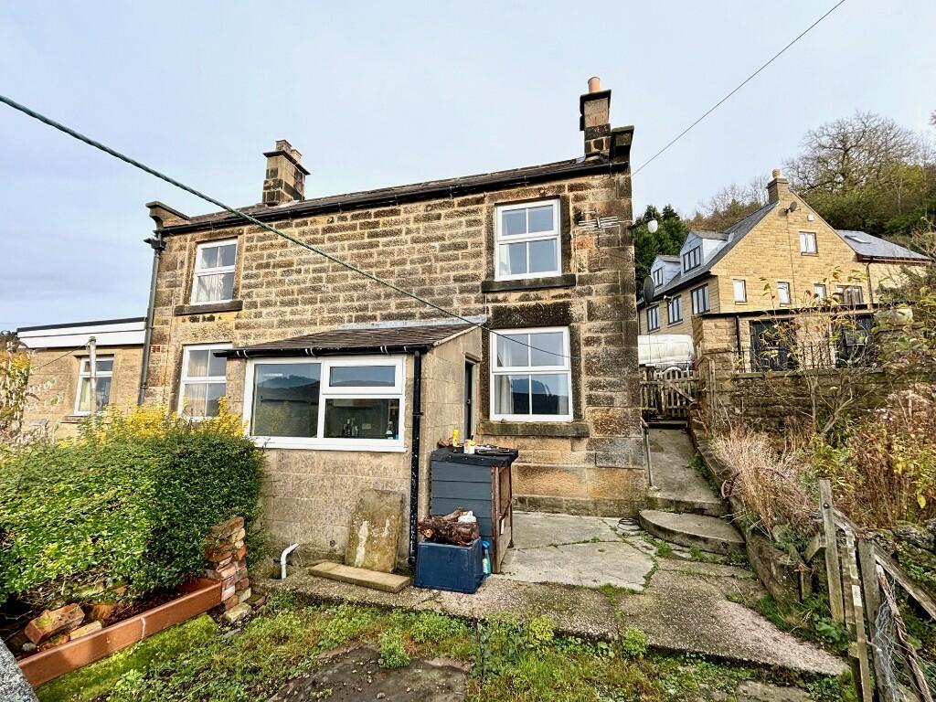 2 bedroom semi-detached house for sale in Bent Lane, Darley Dale, DE4