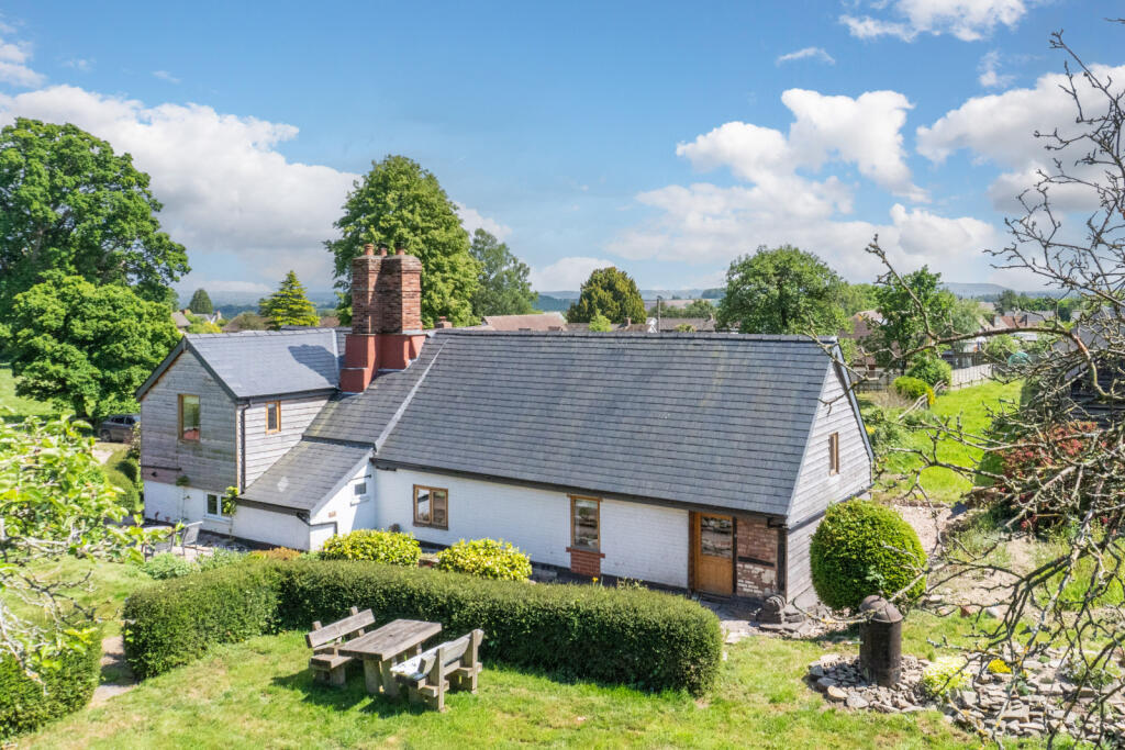 3 bedroom detached house for sale in Shobdon, Leominster, HR6