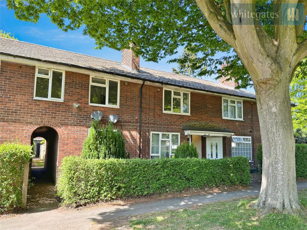 2 bedroom apartment for sale in Central Avenue, Acton, Wrexham, LL12