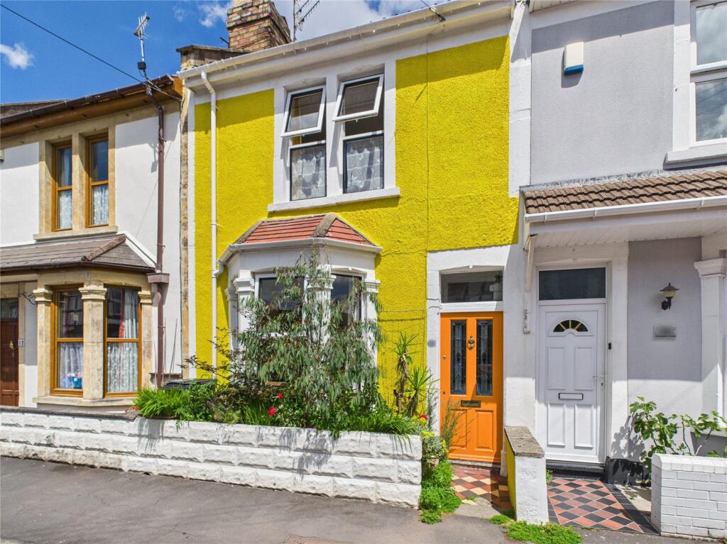 3 bedroom terraced house for sale in Carrington Road, Bristol, BS3