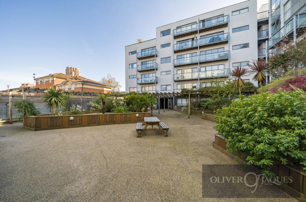 1 bedroom apartment for sale in Crown Place Apartments, Bermondsey ...