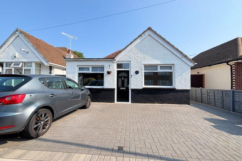 2 bedroom detached bungalow for sale in Gosport Road, Lee-On-The-Solent ...