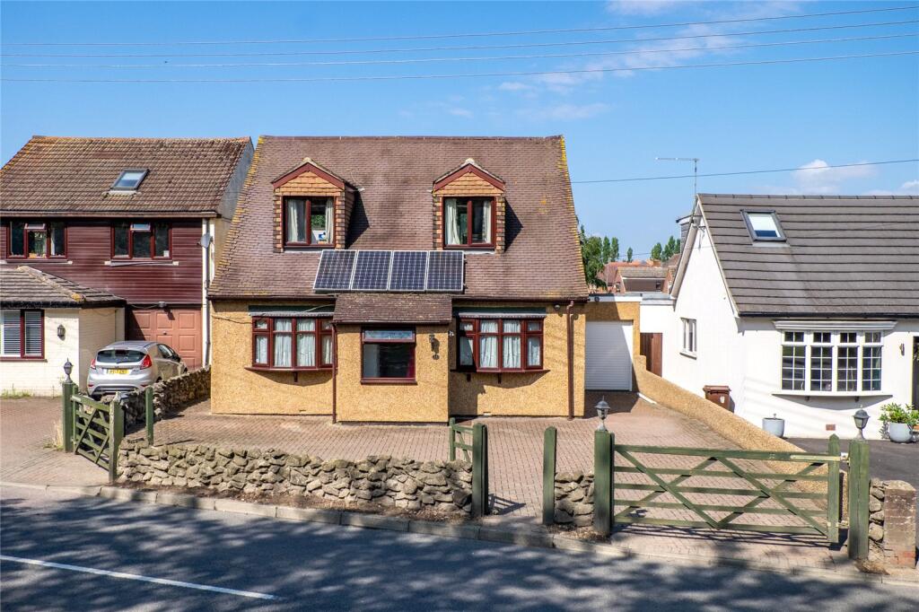 3 bedroom bungalow for sale in Town Road, Cliffe Woods, Rochester, Kent ...