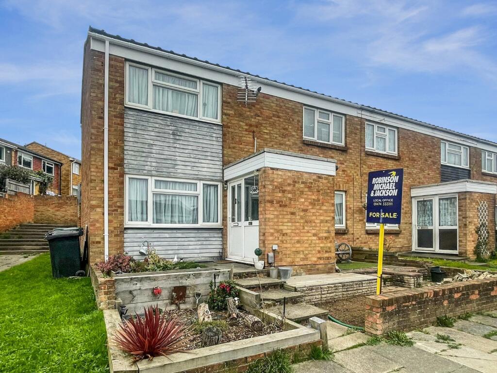 4 Bedroom End Of Terrace House For Sale In Dowding Walk Northfleet