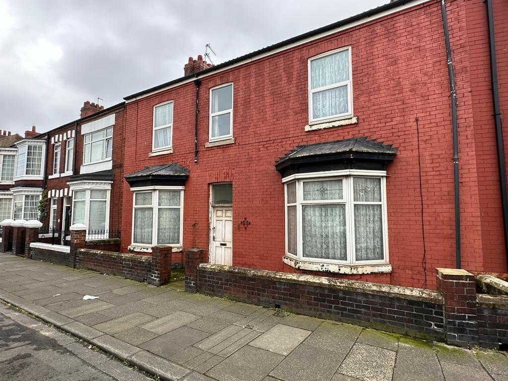 5 bedroom block of apartments for sale in Queen Street, Redcar, North ...