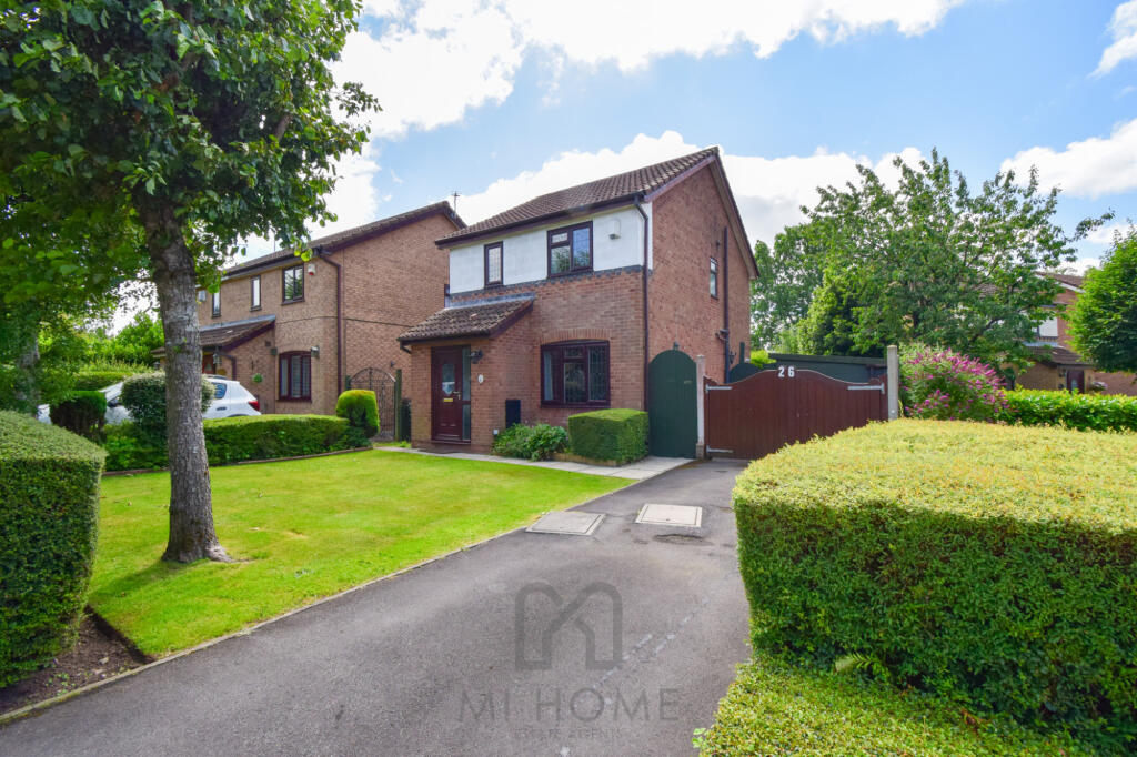 3 bedroom detached house for sale in Carr Drive, Wesham, Preston, PR4