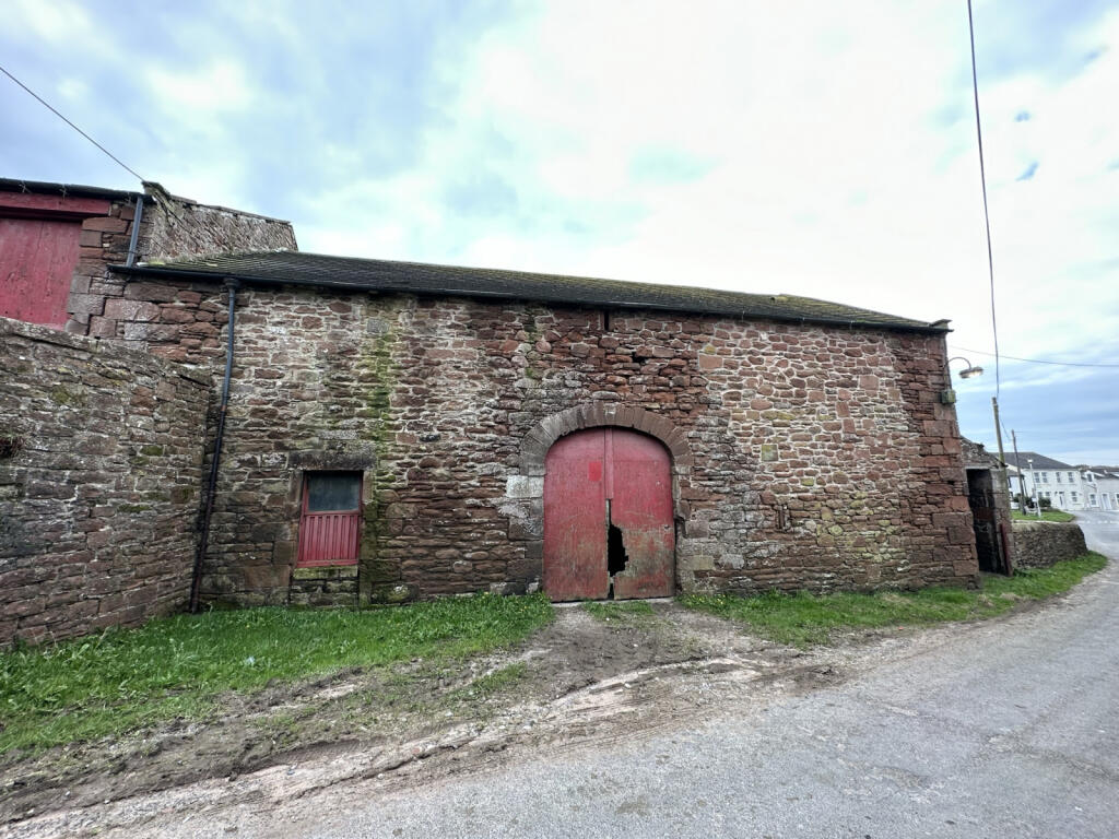 3 bedroom barn conversion for sale in Nethertown, CA22