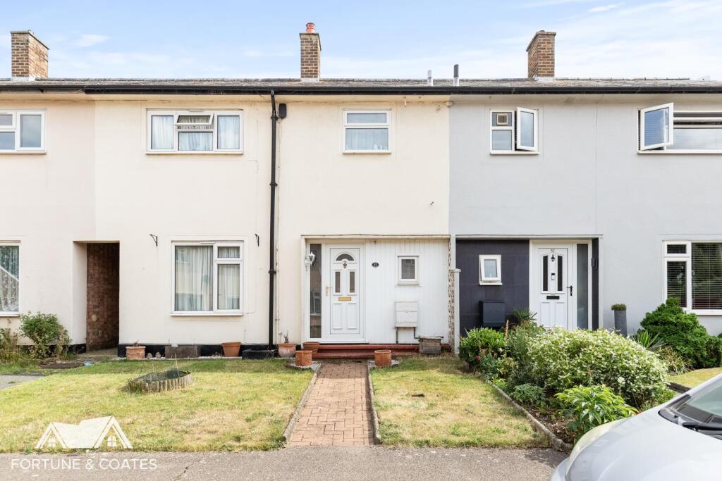 3 bedroom terraced house for sale in Stackfield, Harlow, CM20