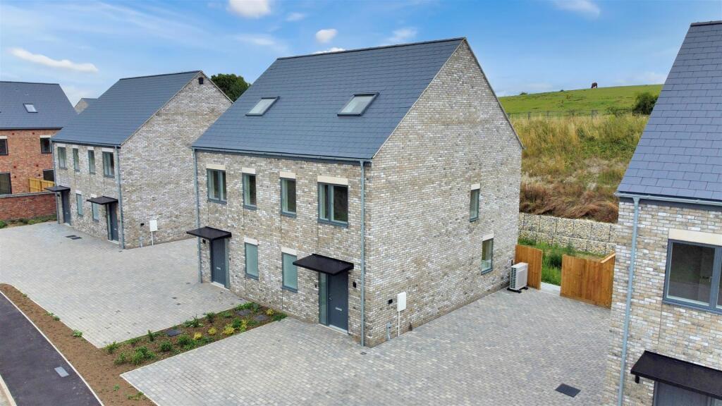 3 bedroom semi-detached house for sale in Quarry Lane, Swaffham Bulbeck ...