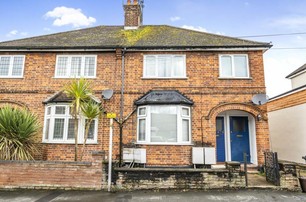 1 bedroom maisonette for sale in Sandown Road, Watford, Hertfordshire, WD24