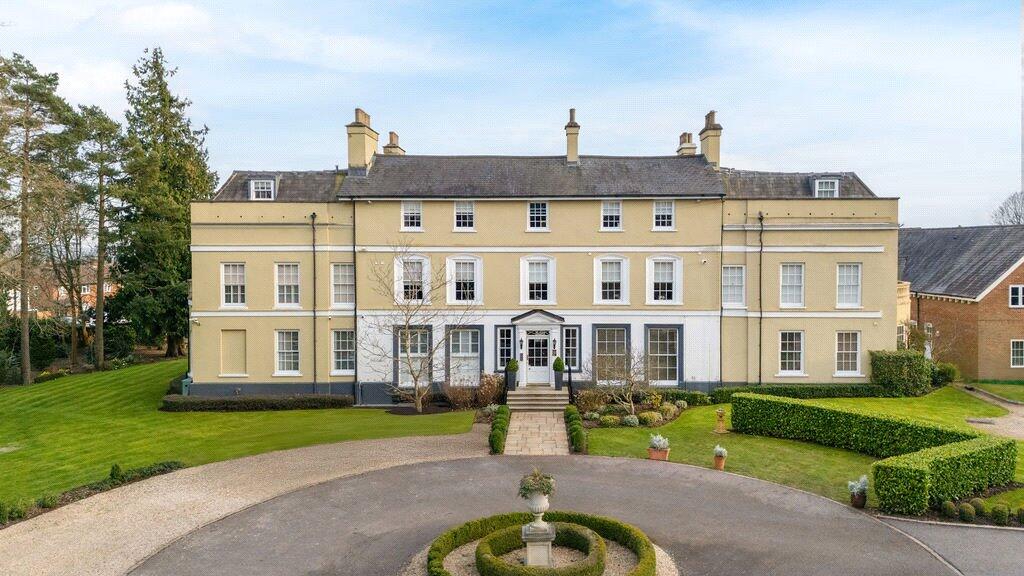 3 bedroom apartment for sale in Breakspear Place, Abbots Langley ...