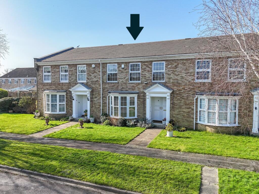 4 bedroom terraced house for sale in Russell Drive, Christchurch, BH23