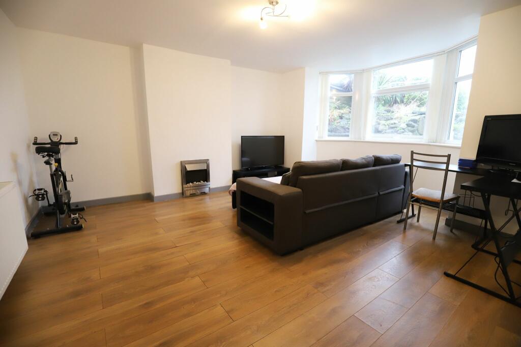 1 bedroom flat for sale in Basement Flat, Sandylands Promenade, Heysham ...