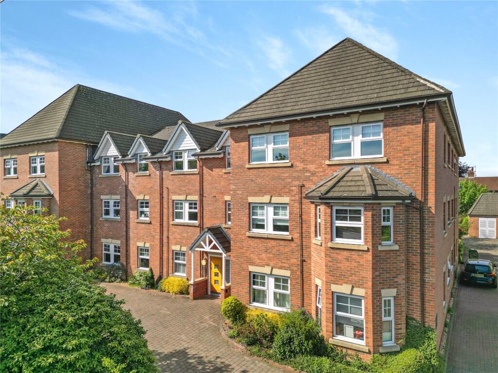 2 bedroom apartment for sale in Wellington Road, Timperley, Altrincham ...
