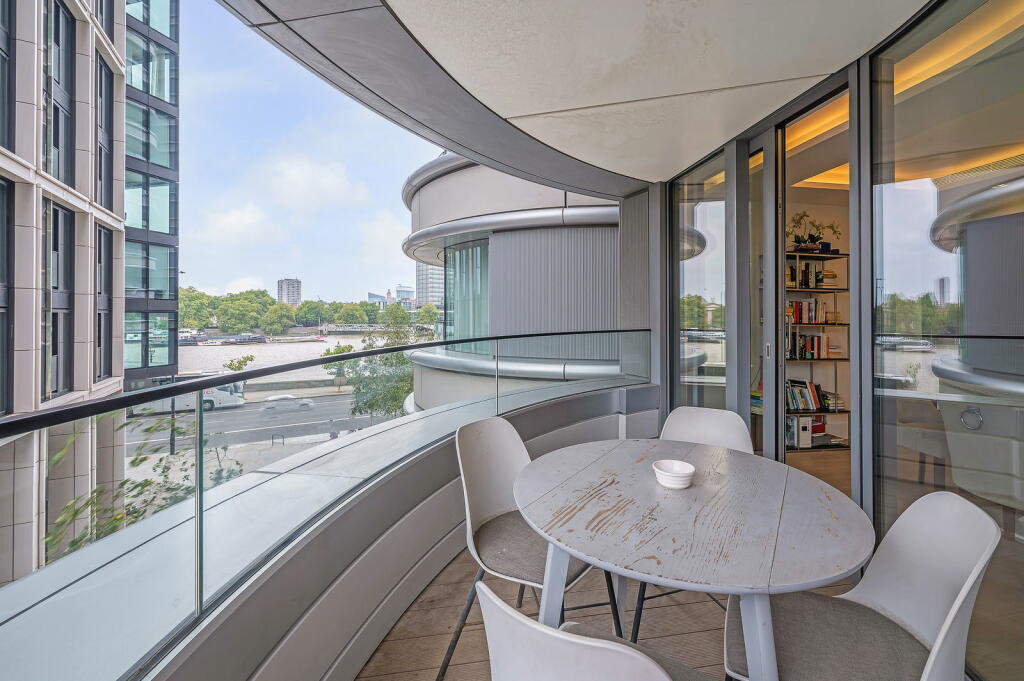 2 bedroom flat for sale in Corniche Building, Albert Embankment, London ...