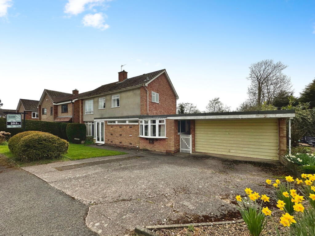 3 bedroom detached house for sale in Canford Crescent, Codsall ...