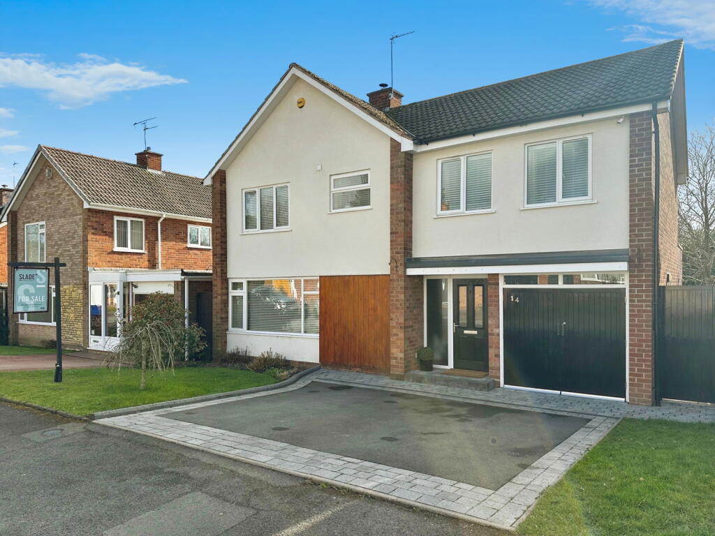 5 bedroom detached house for sale in Canford Crescent, Codsall ...