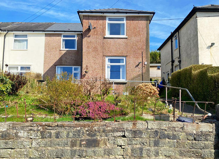 3 bedroom semi-detached house for sale in Maen Ganol, Trelewis ...