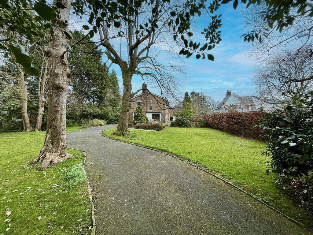 5 bedroom detached house for sale in D'Urton Lane, Broughton, PR3