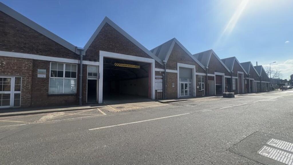 Light industrial facility to lease in 5d Main Drive, East Lane, Wembley ...