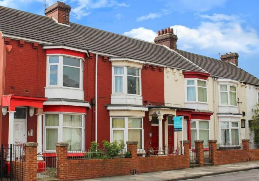 4 bedroom block of apartments for sale in Flats 1-4, 89 Bolckow Road ...