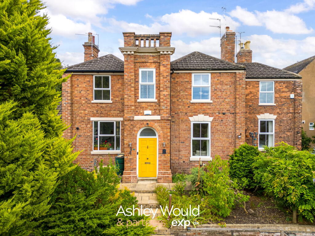 7 bedroom detached house for sale in Shrubbery Hill, Cookley ...