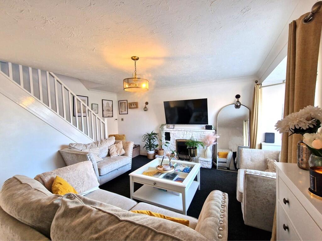 3 bedroom detached house for sale in Ireton Close, Norwich, NR7