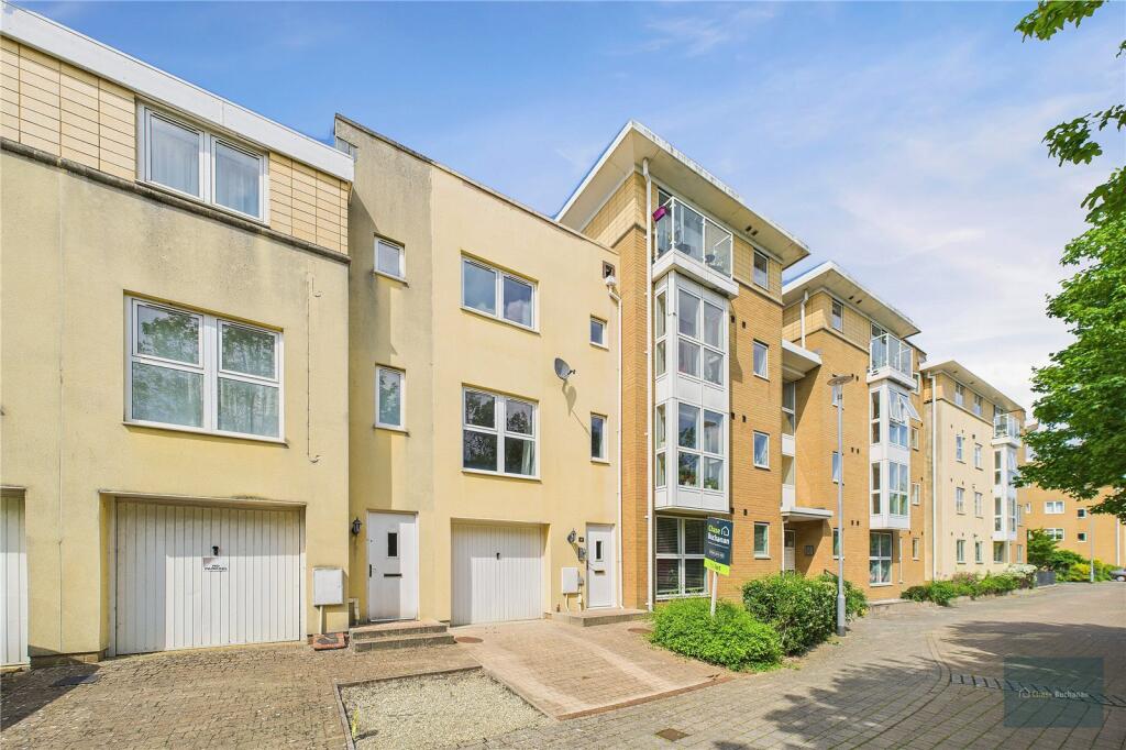 5 bedroom terraced house for rent in Richmond Court, Exeter, EX4