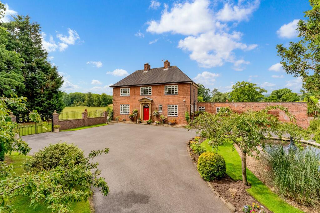 4 bedroom detached house for sale in Bersham, Wrexham, LL14