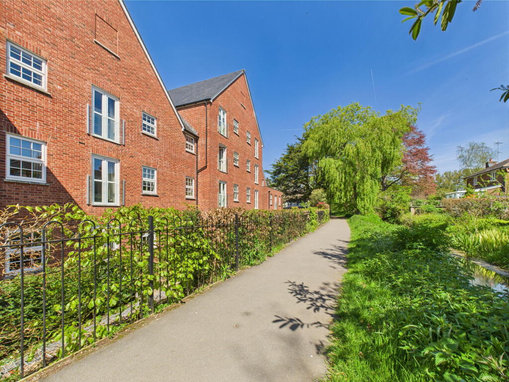 1 bedroom apartment for sale in Tumbling Weir Court,Ottery St. Mary ...