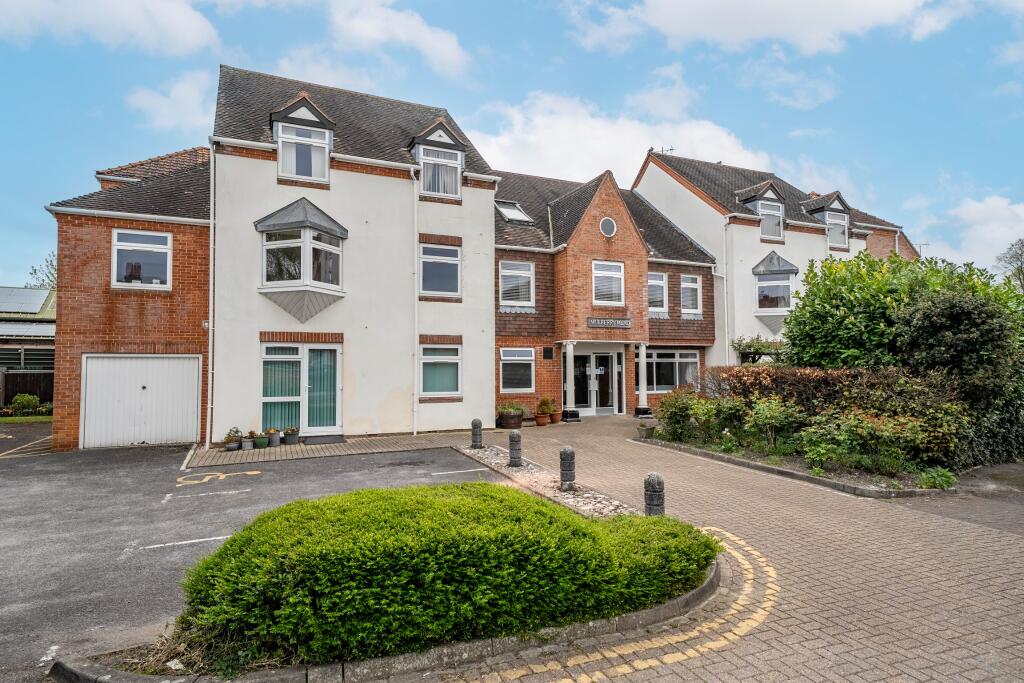 2 bedroom retirement property for sale in Mulberry Mead, Whitchurch, RG28