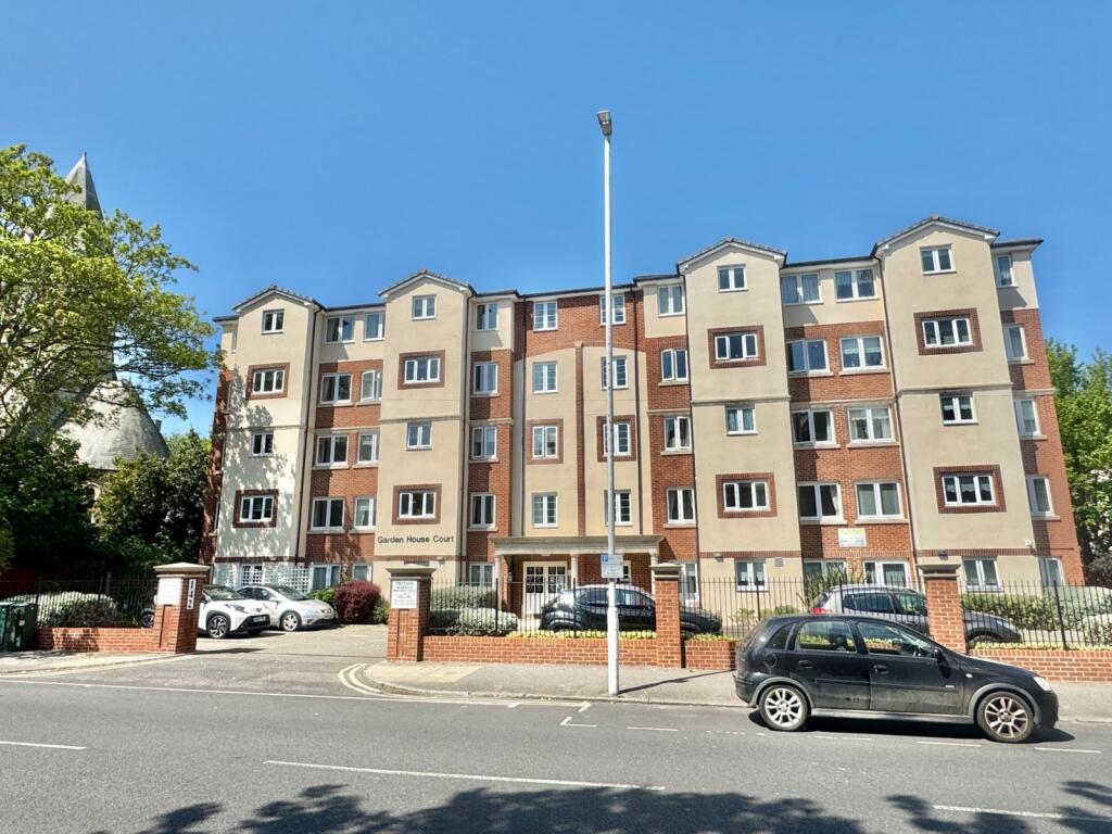 1 bedroom apartment for sale in Sandgate Road, Folkestone, Kent, CT20