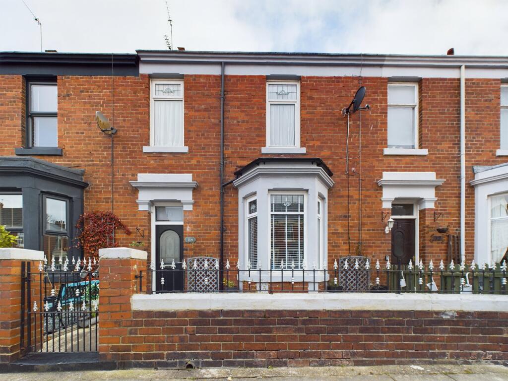 3 bedroom terraced house for sale in Hall Road, Hebburn, Tyne and Wear ...