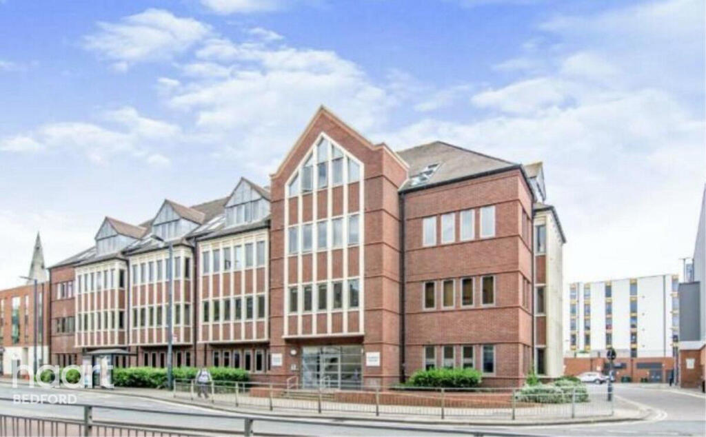 2 bedroom flat for rent in Horne Lane, BEDFORD, MK40