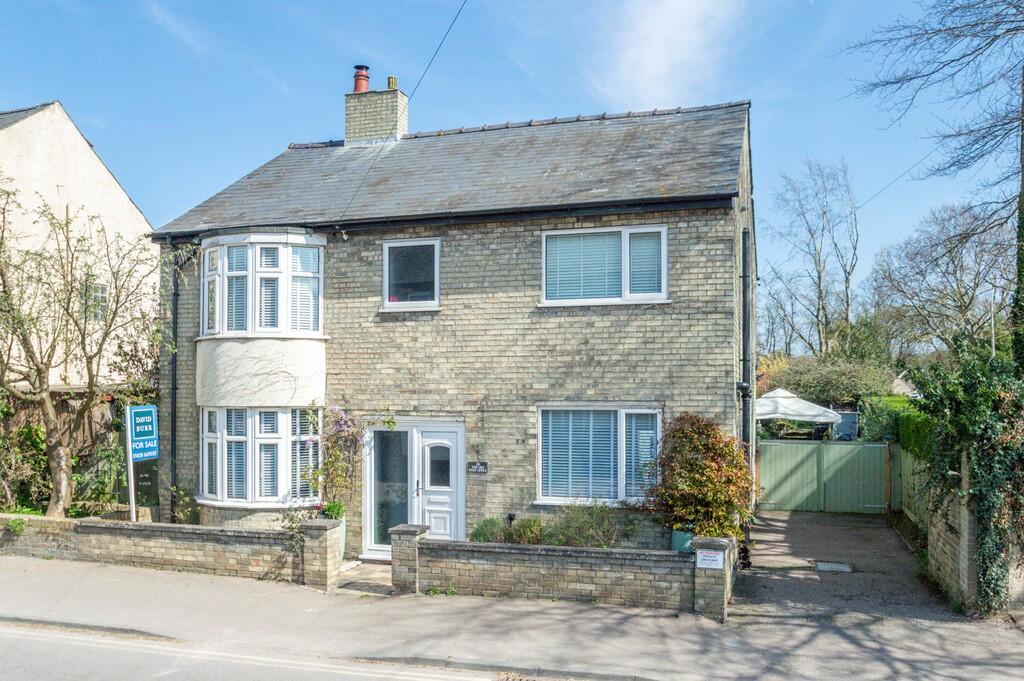 5 bedroom detached house for sale in Exning, Suffolk, CB8