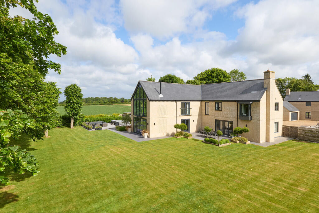 5 bedroom detached house for sale in Dullingham, Newmarket, CB8