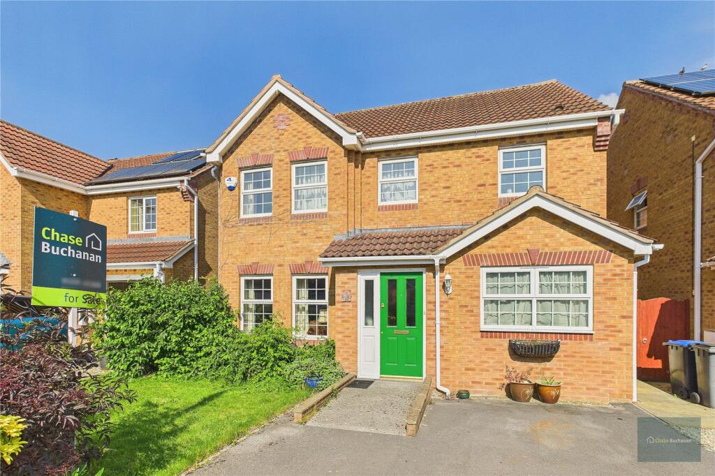 5 bedroom detached house for sale in Cornbrash Rise, Trowbridge, BA14