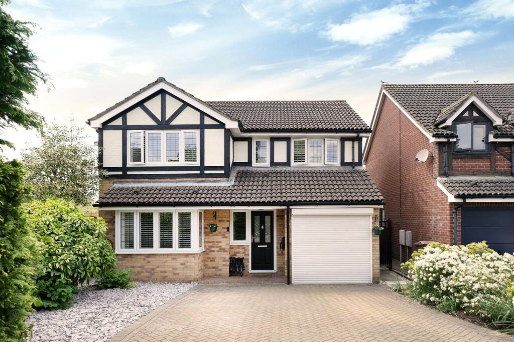 4 bedroom detached house for sale in Rosewood Way, West End, Woking ...