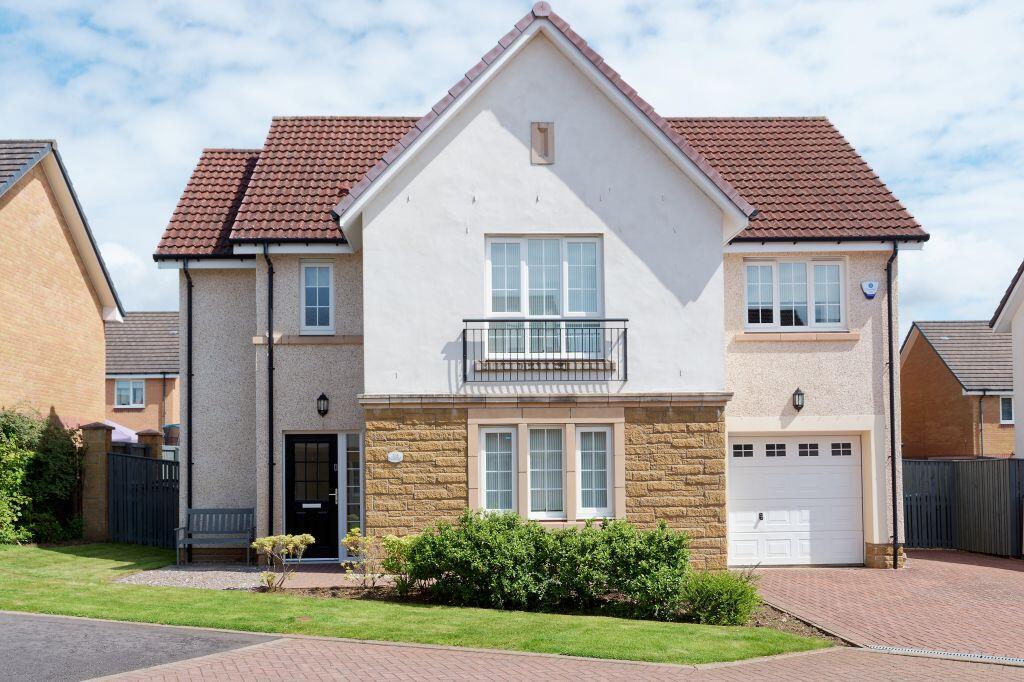 4 bedroom detached house for sale in 19 Mosshall Drive, Bishopton, PA7 ...