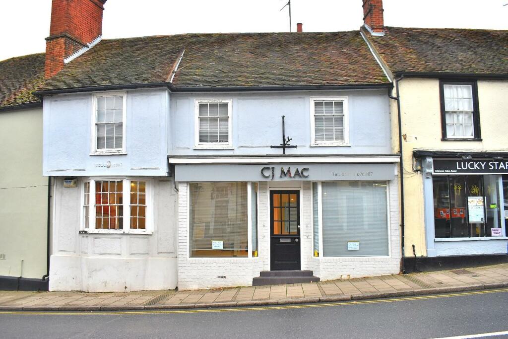 Commercial property for rent in 12 Market Place, Dunmow, CM6