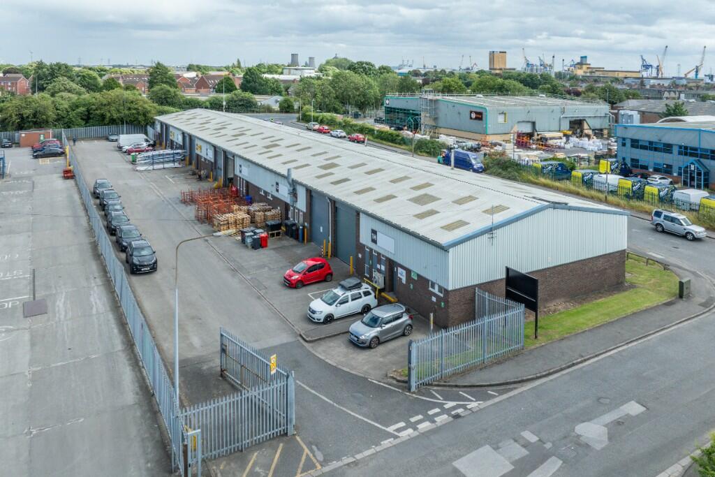 Light industrial facility to lease in 1A, 1B, 1C & 1D Marfleet Lane ...