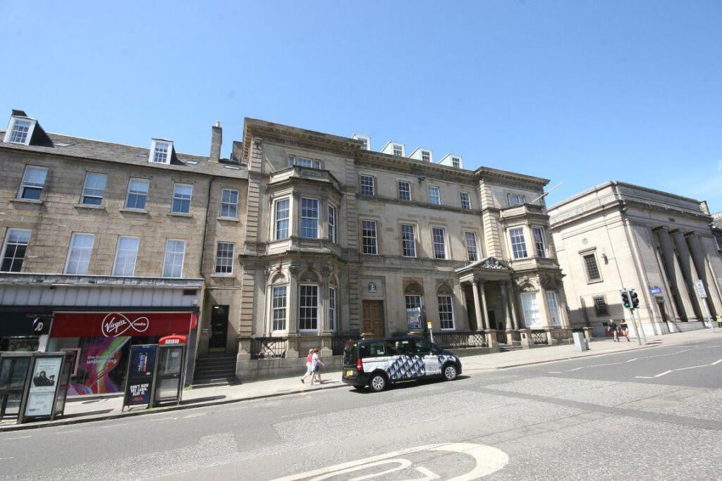 4 bedroom flat for rent in Hanover Street, New Town, Edinburgh, EH2