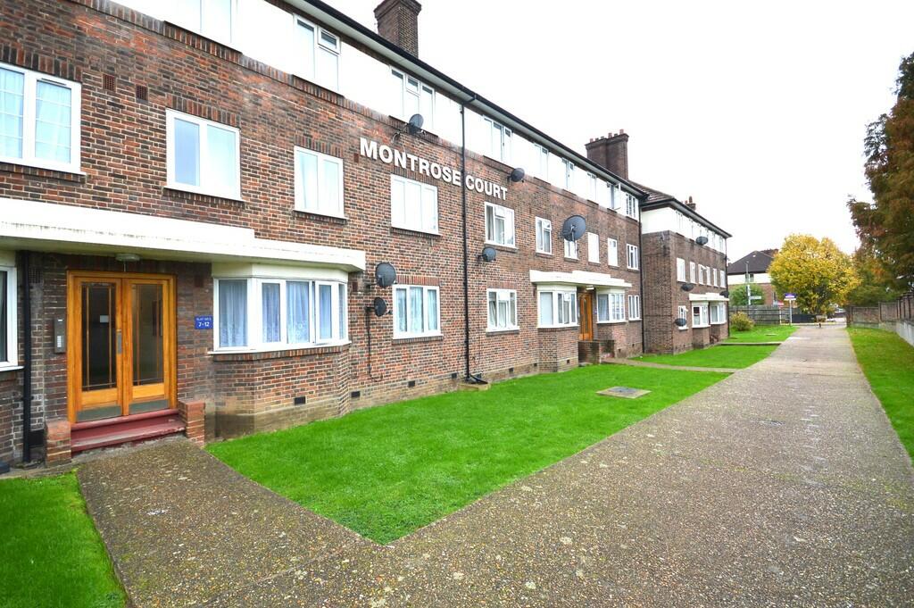 2 bedroom flat for sale in Montrose Court, Colindale, NW9