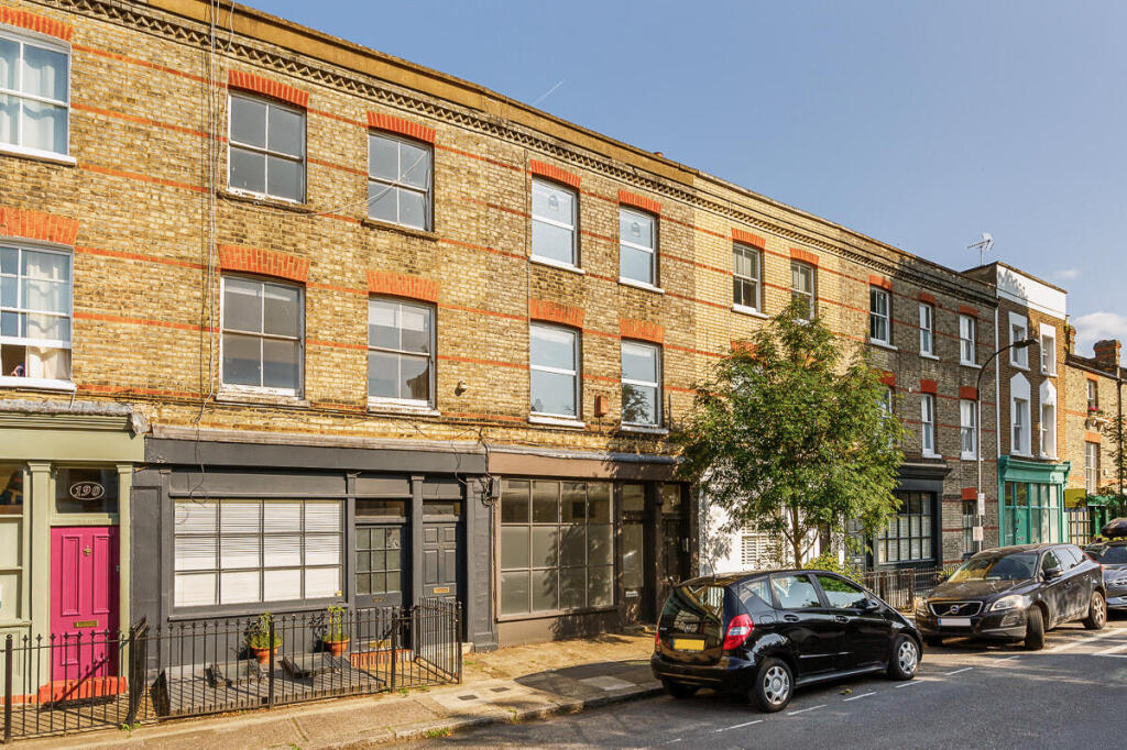 3 bedroom terraced house for sale in Dalling Road, London, W6