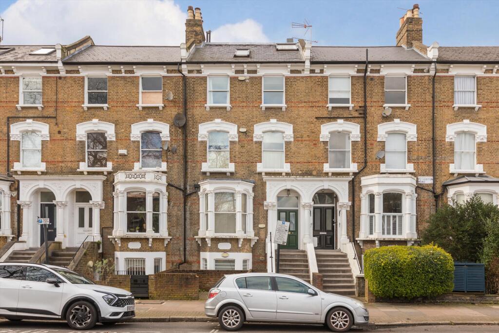 2 bedroom flat for sale in Petherton Road, London, N5