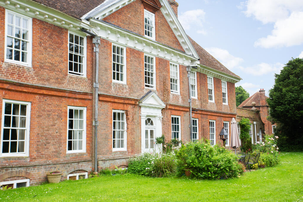 4 bedroom flat for sale in Mystole, Canterbury, Kent, CT4